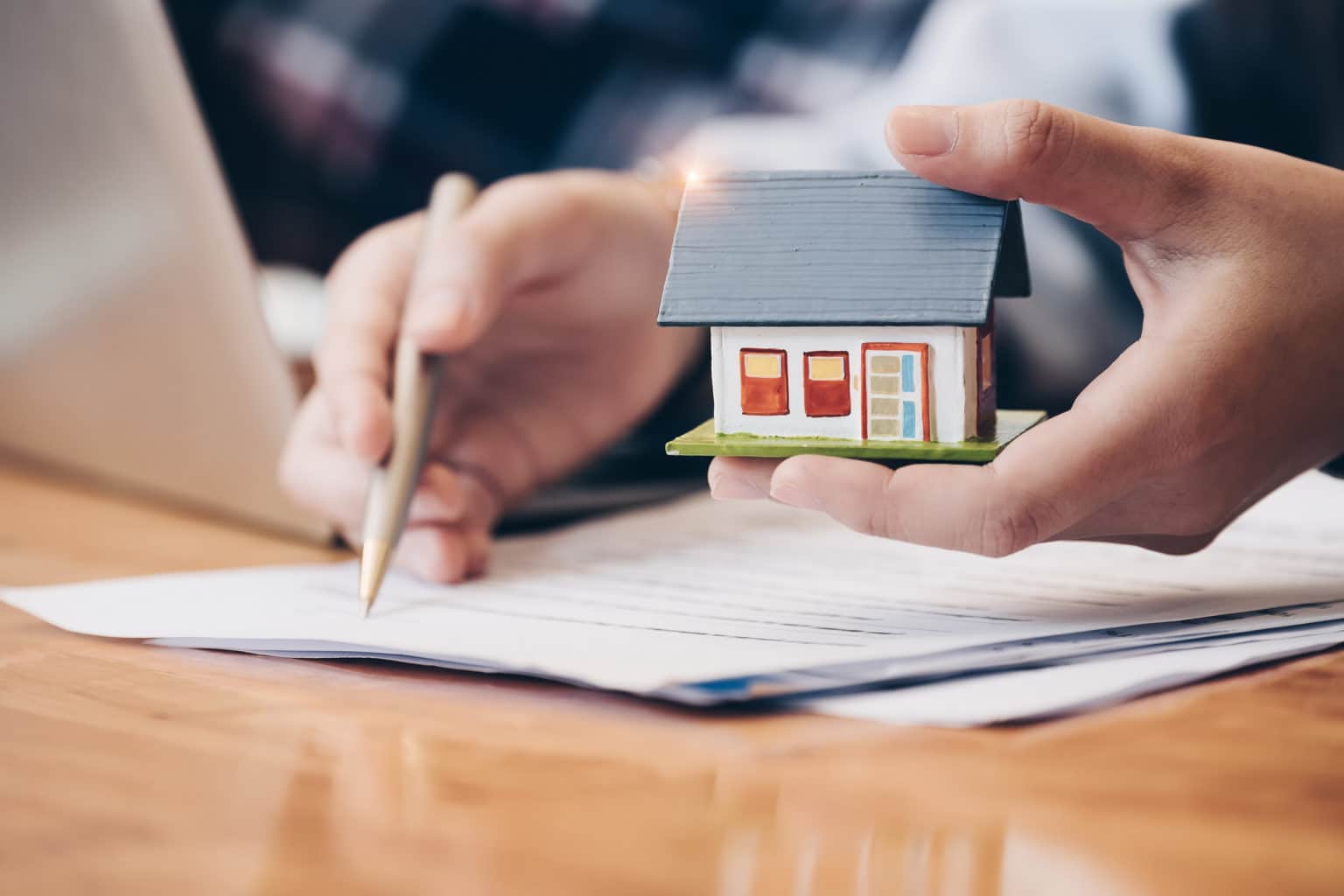 FHA vs.VA Loans Comparison | Assurance Financial FHA vs.VA Loans Comparison | Assurance Financial
